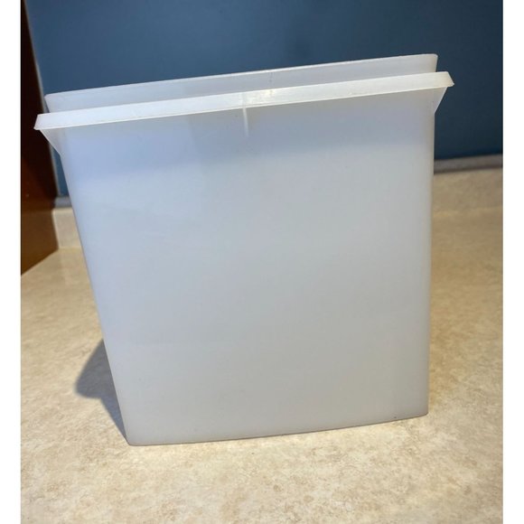 Tupperware | Kitchen | Tupperware Made In Canada Cereal Storage ...